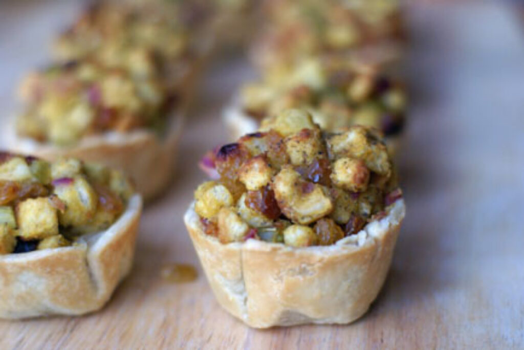 Golden Raisin-Apple Stuffing Cups - $5 Dinners | Recipes & Meal Plans